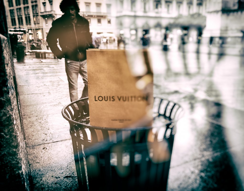 28° Concorso P2L – Street photography | Playerdue Lighting - Il Corso ...